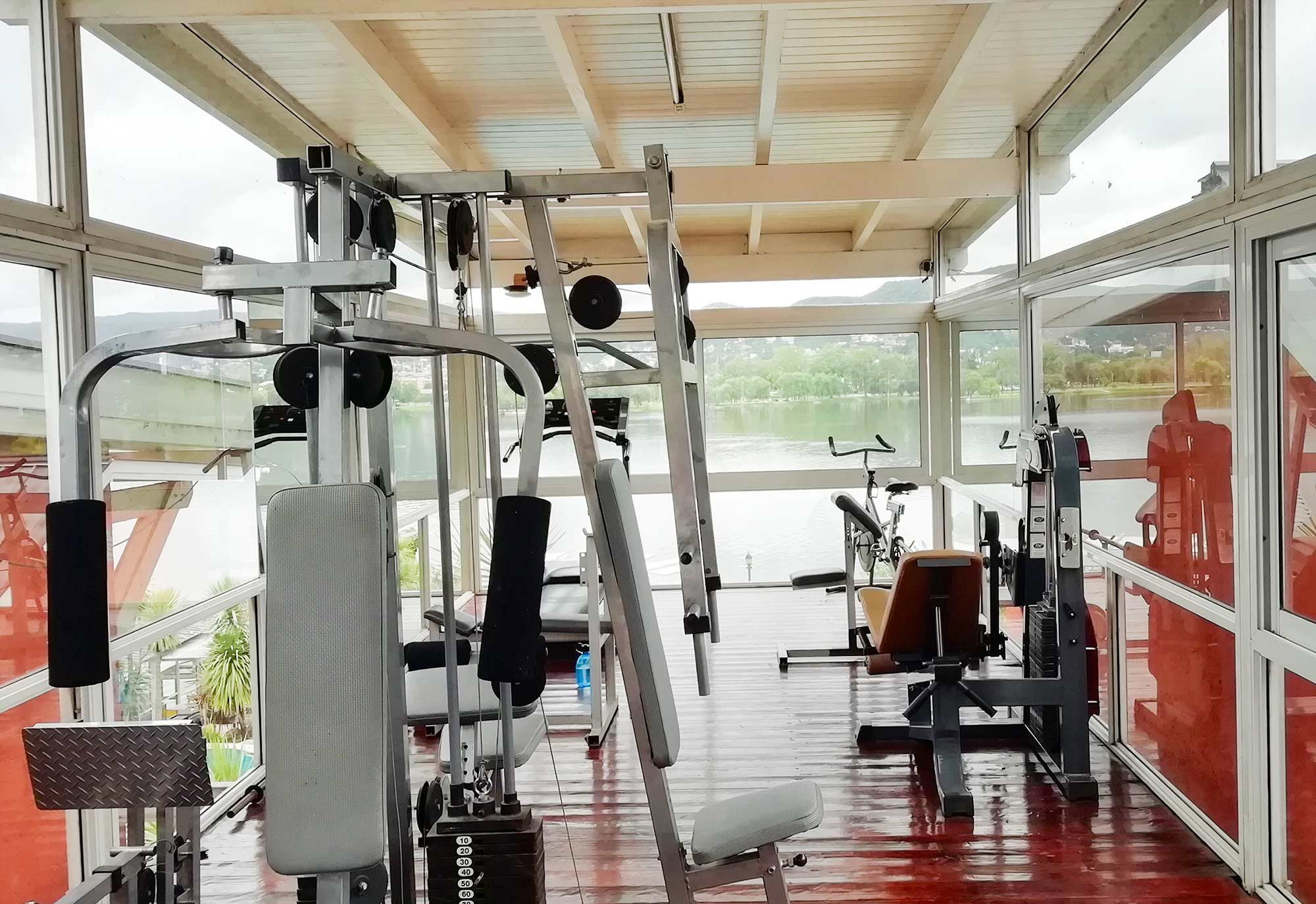 Sounds of Old Rusty Gym Machines – Sound Xplorer